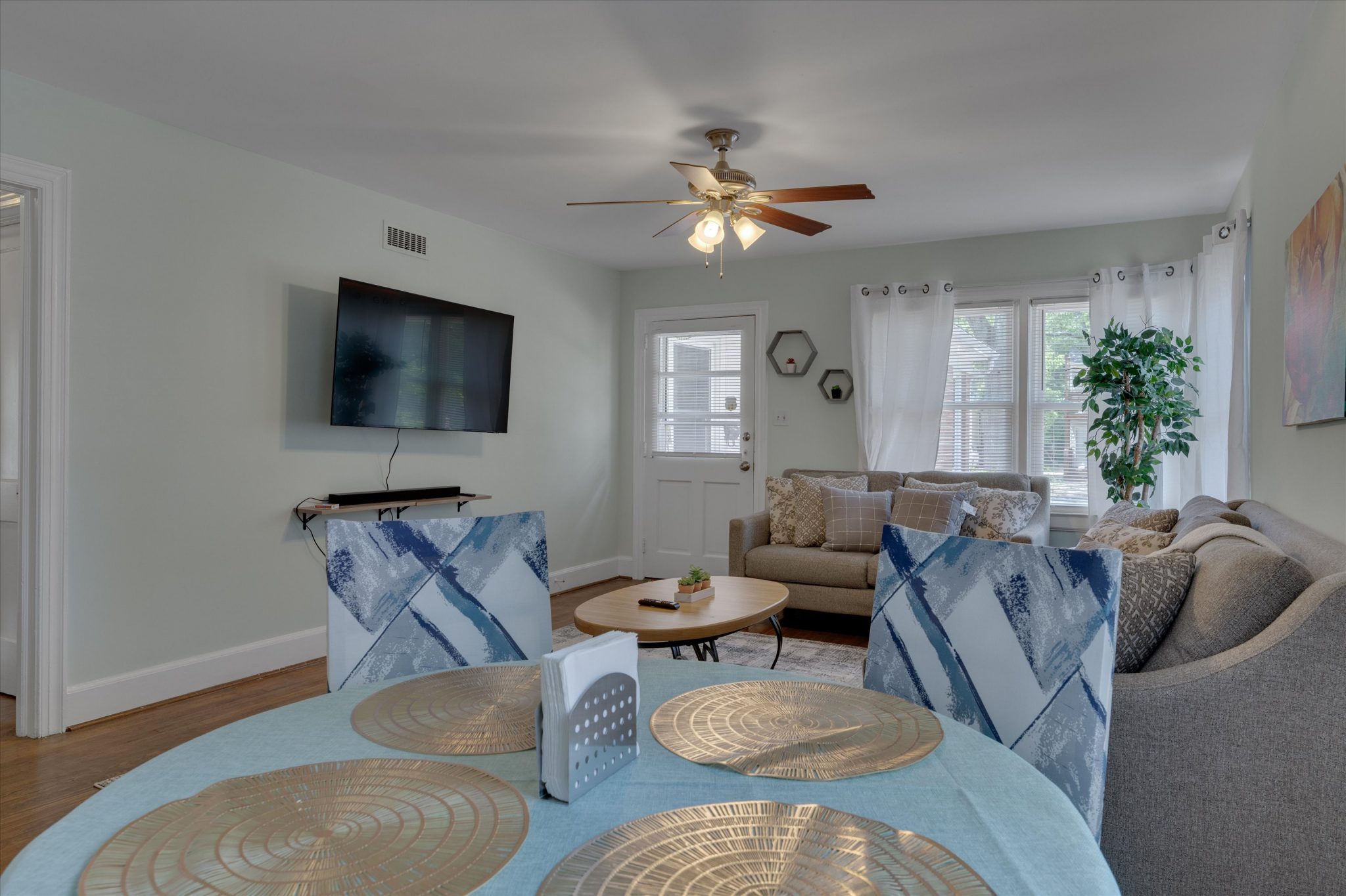 Quantum Suites - Furnished apartments and houses for rent